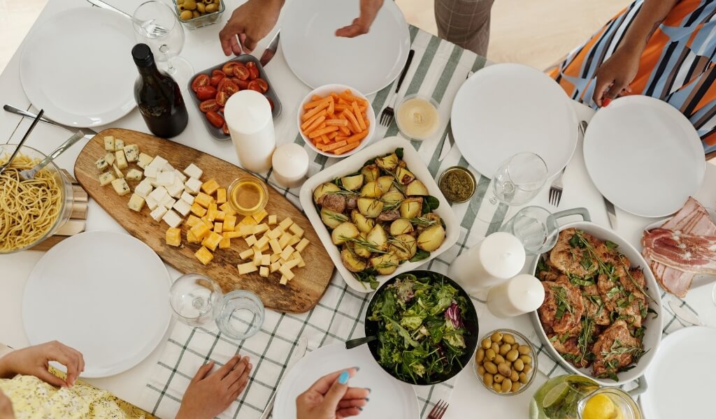 Feeding My Family of Four on a Tight Budget - Vee Nathan